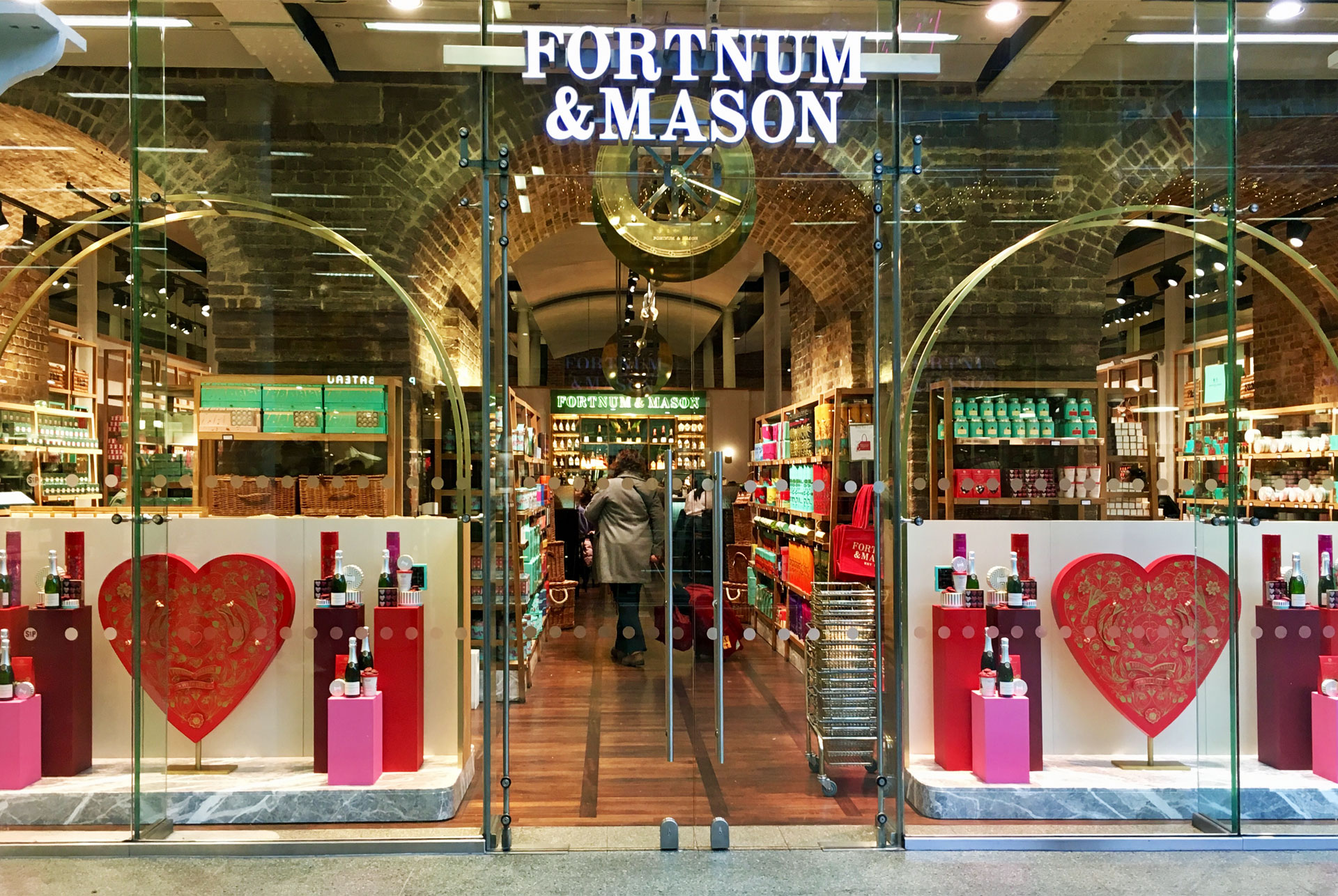 Visual Impact » Props